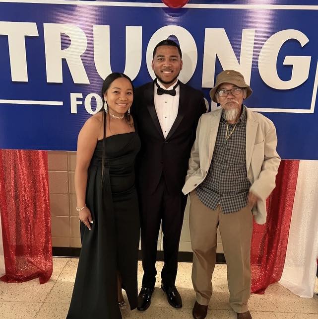 Anh họ Trương tạo lịch sử ở Louisiana, đắc cử thị trưởng mới 23 tuổi ...